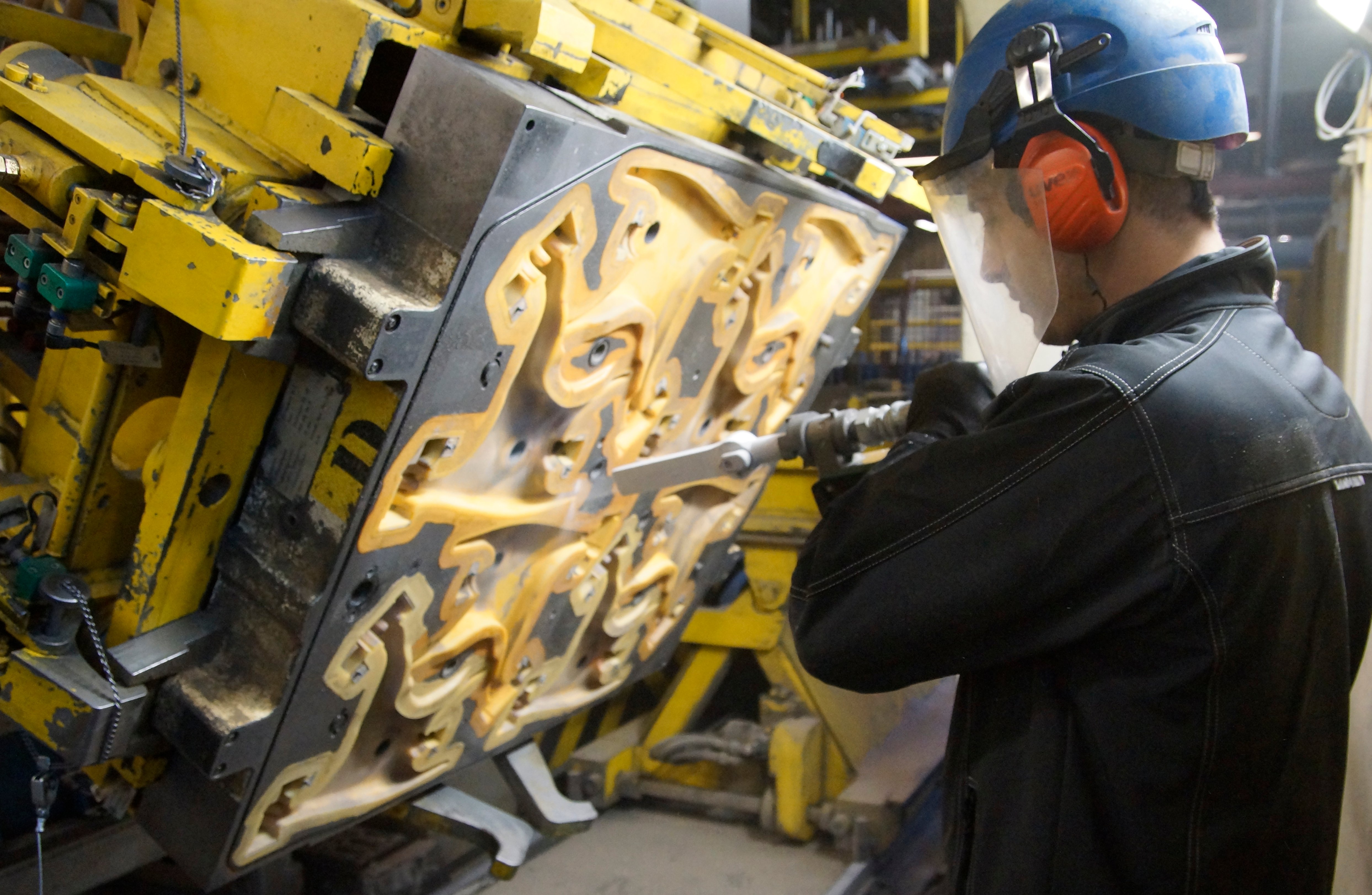 How a foundry cut cleaning time of core boxes by 60%
